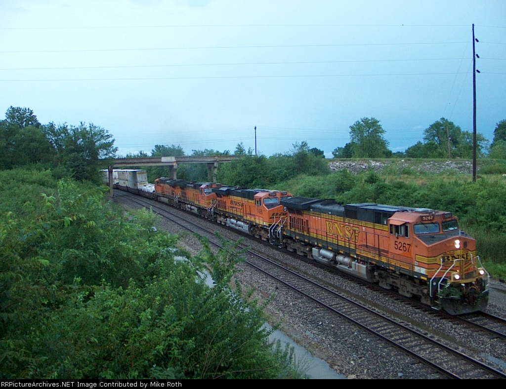BNSF 5267